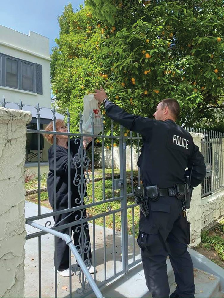 LAPD Reserves Go Above and Beyond During COVID-19 - Los Angeles Police ...